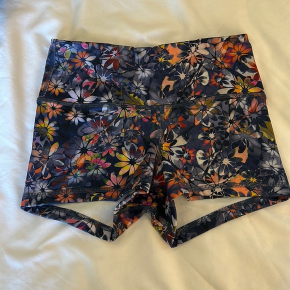 Fleo | Shorts | Fleo Shorts | Poshmark
